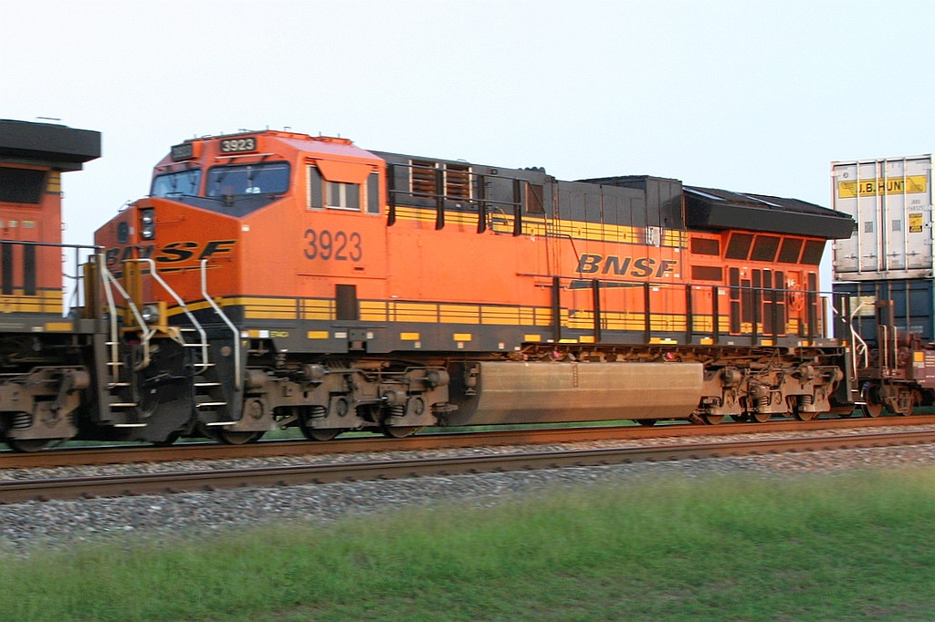 BNSF 3923